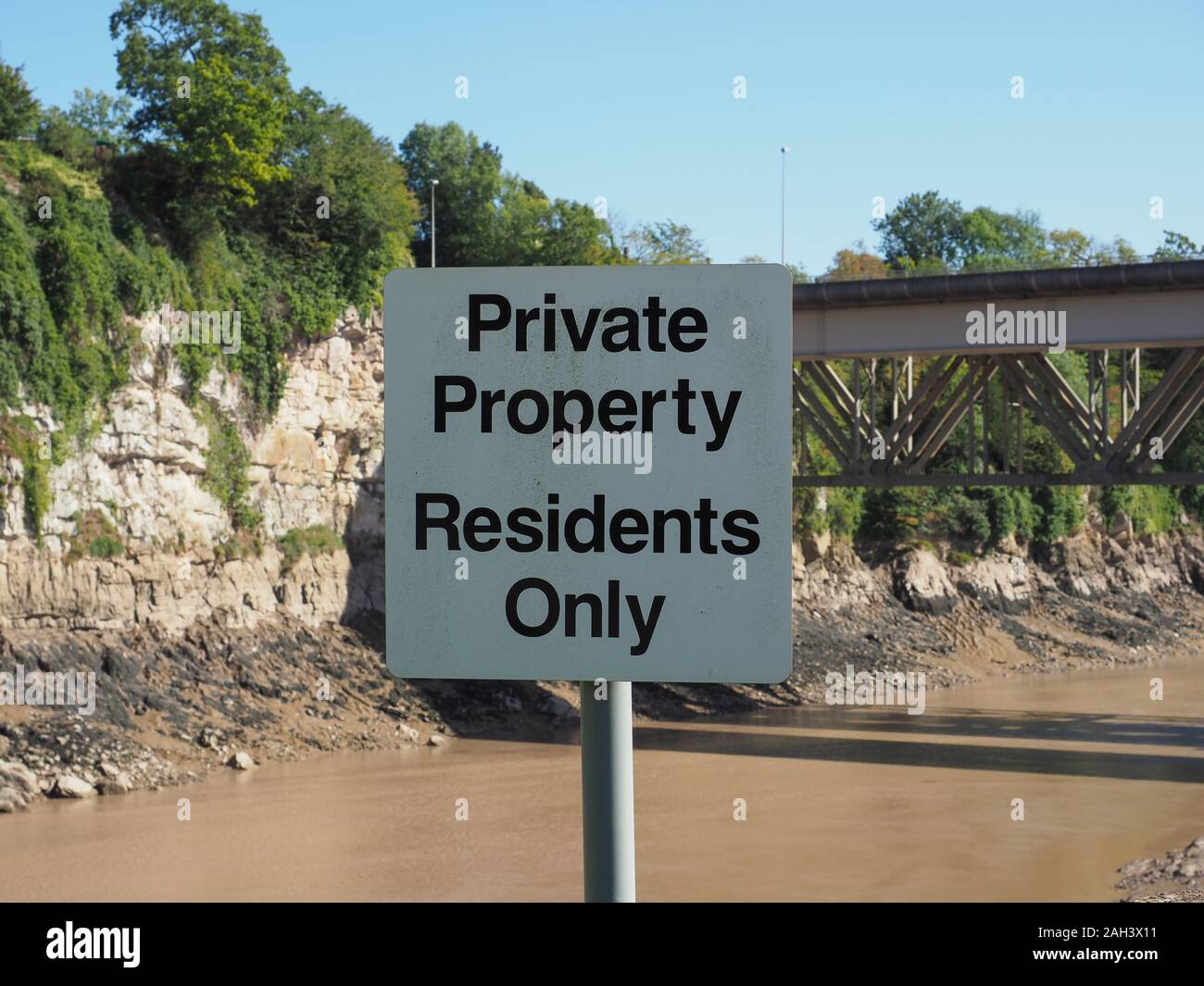Private Property Residents Only warning sign on the riverside Stock ...
