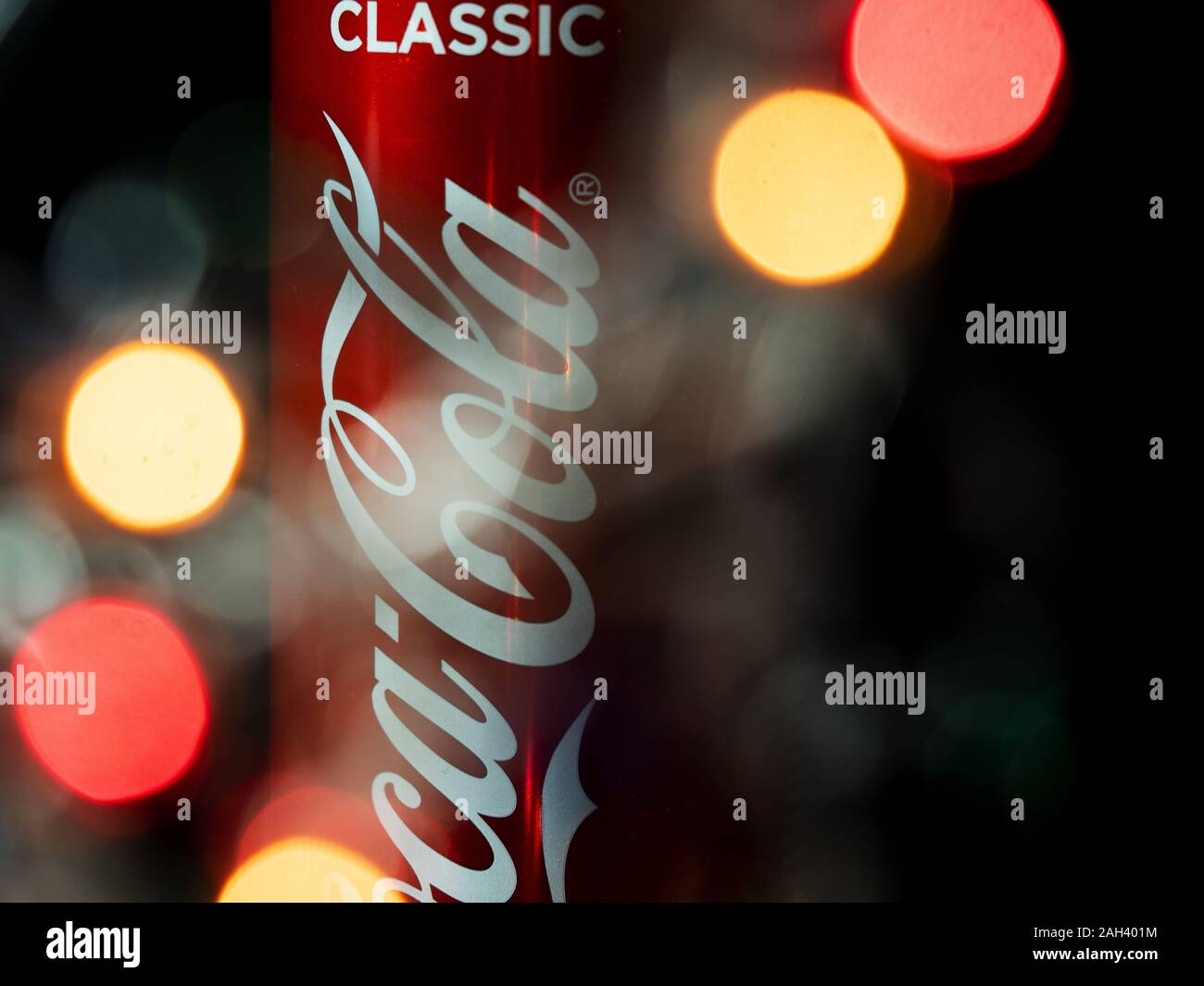 Can of coca cola 2019 hi-res stock photography and images - Alamy