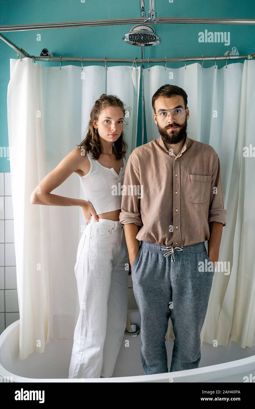 Two women in bathtub hi-res stock photography and images - Alamy