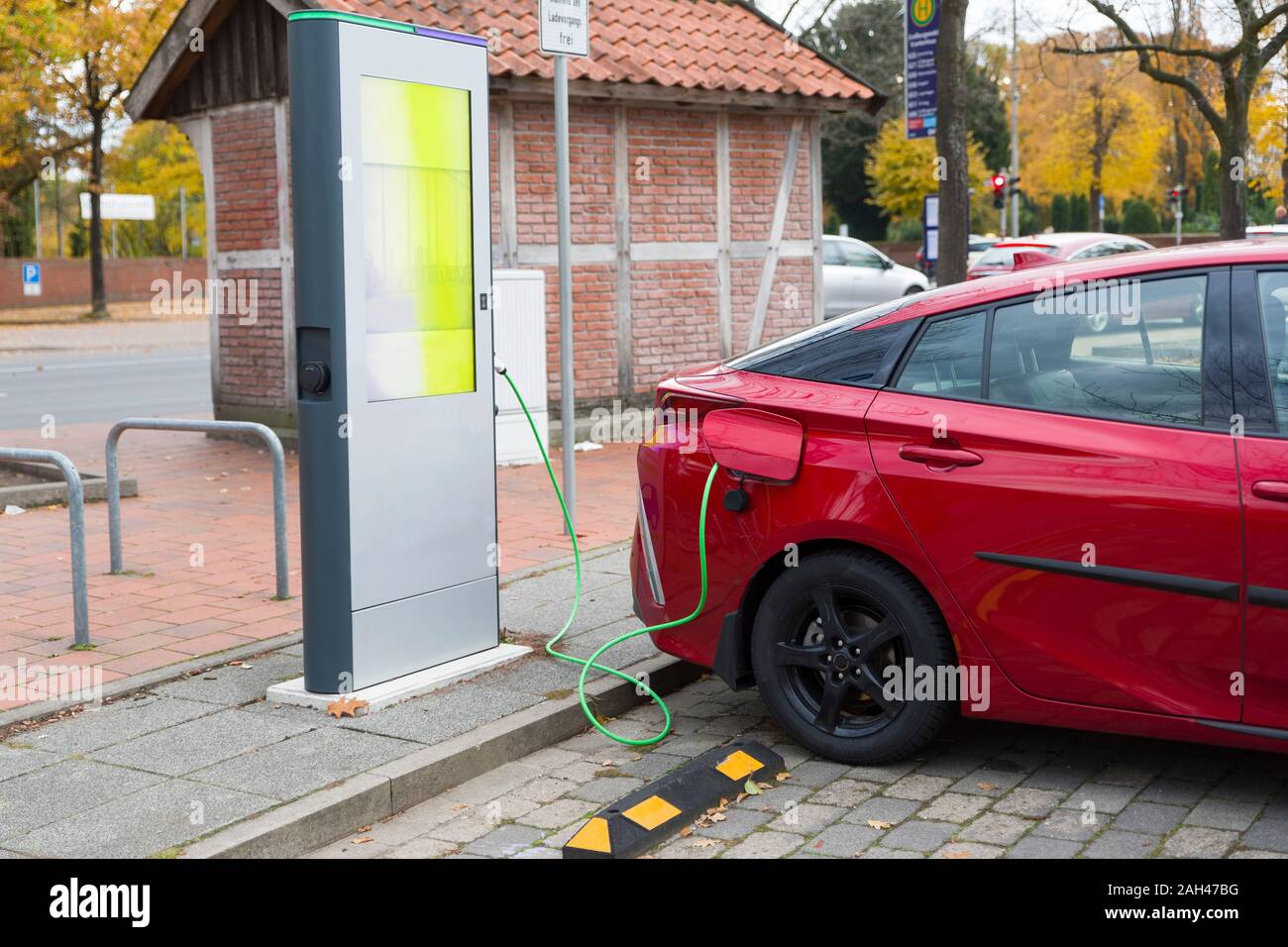 Car Park Charging High Resolution Stock Photography and Images - Alamy