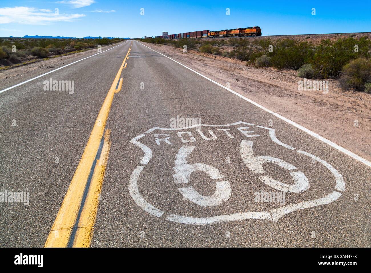 Route 66 road marking route hi-res stock photography and images - Alamy