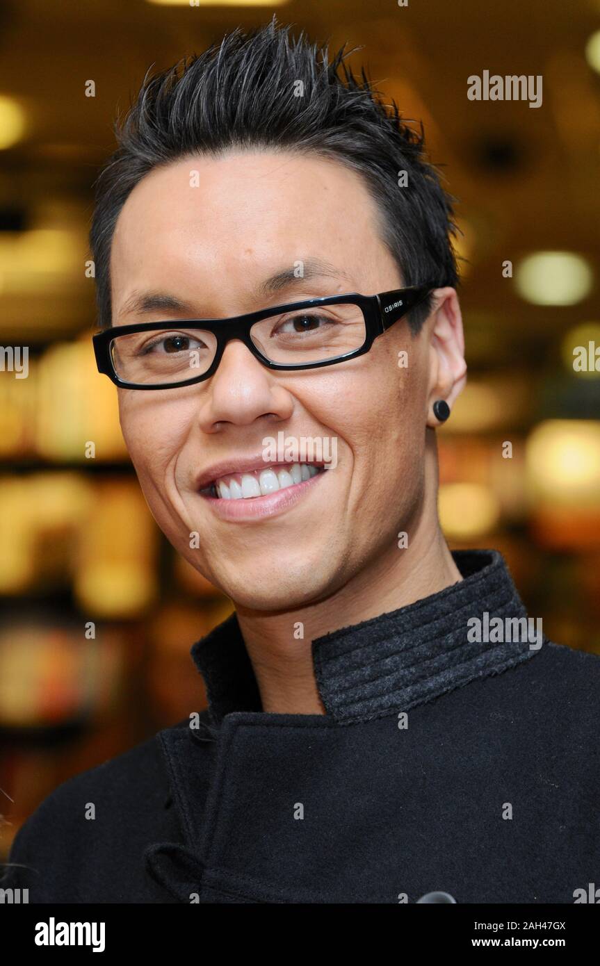 Gok Wan. Book Signing, Bluewater, Kent. UK Stock Photo - Alamy