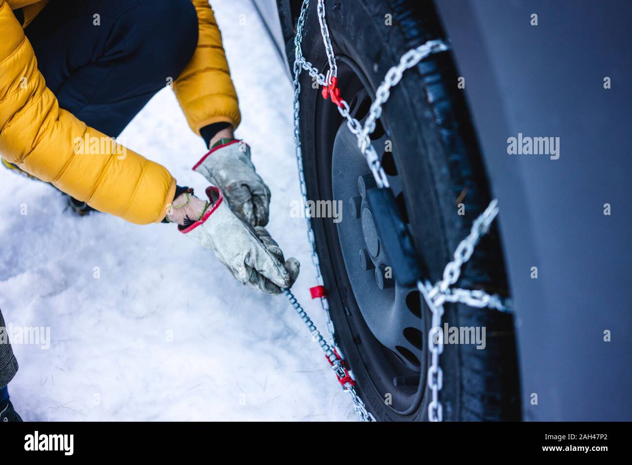 Chains 40 hi-res stock photography and images - Alamy