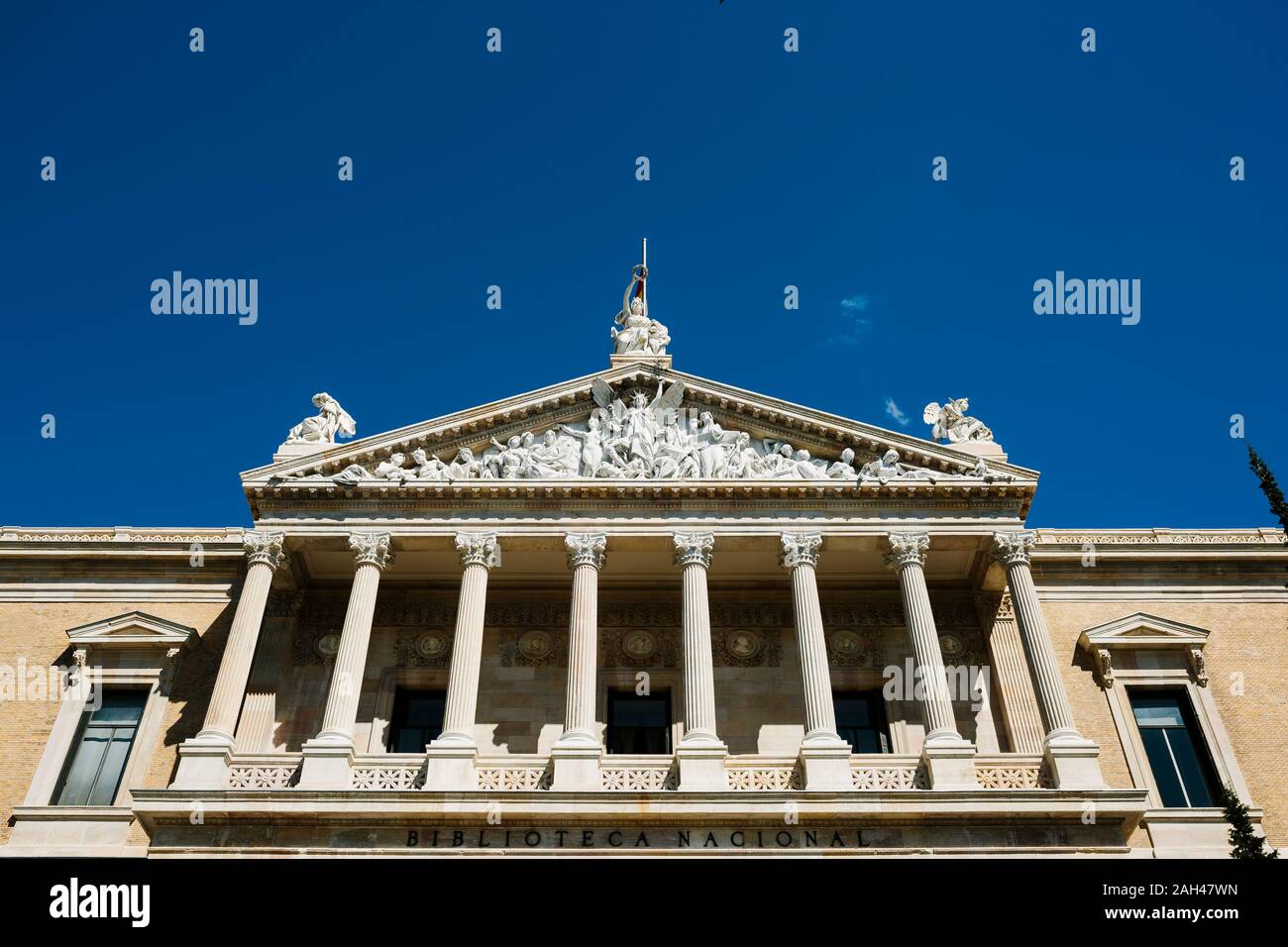 National spanish library hi-res stock photography and images - Alamy