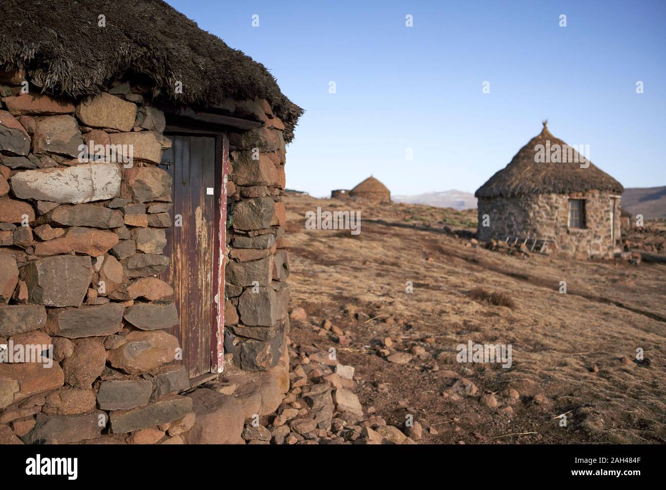 Blue circular architecture hi-res stock photography and images - Alamy