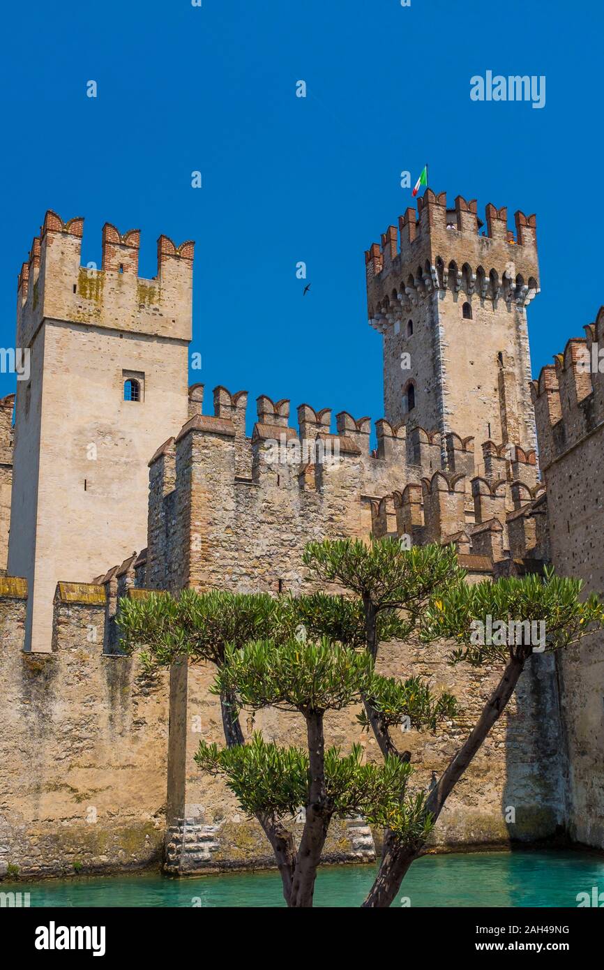 Castello scaligero hi-res stock photography and images - Alamy