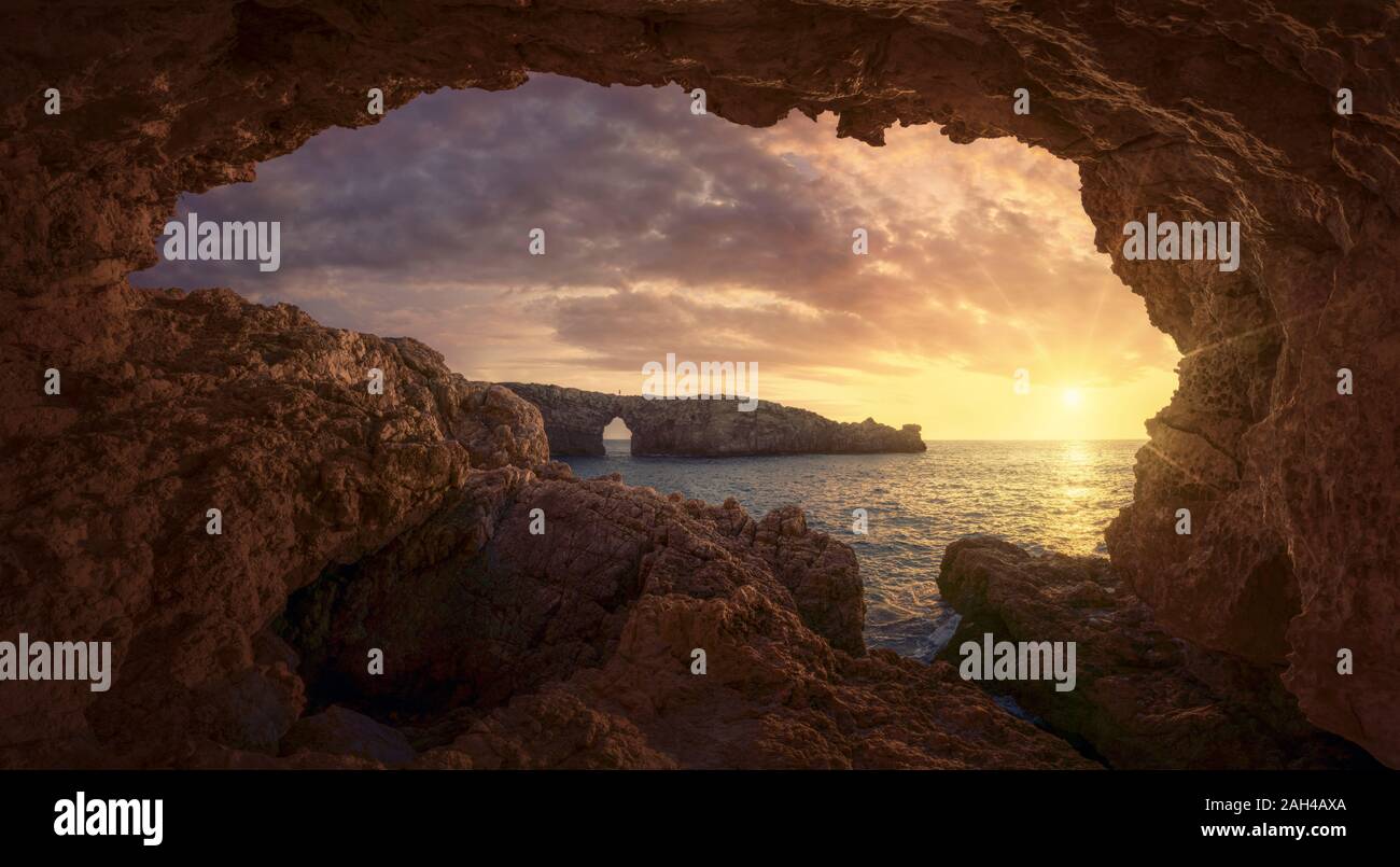Rocky cliffs of menorca hi-res stock photography and images - Alamy