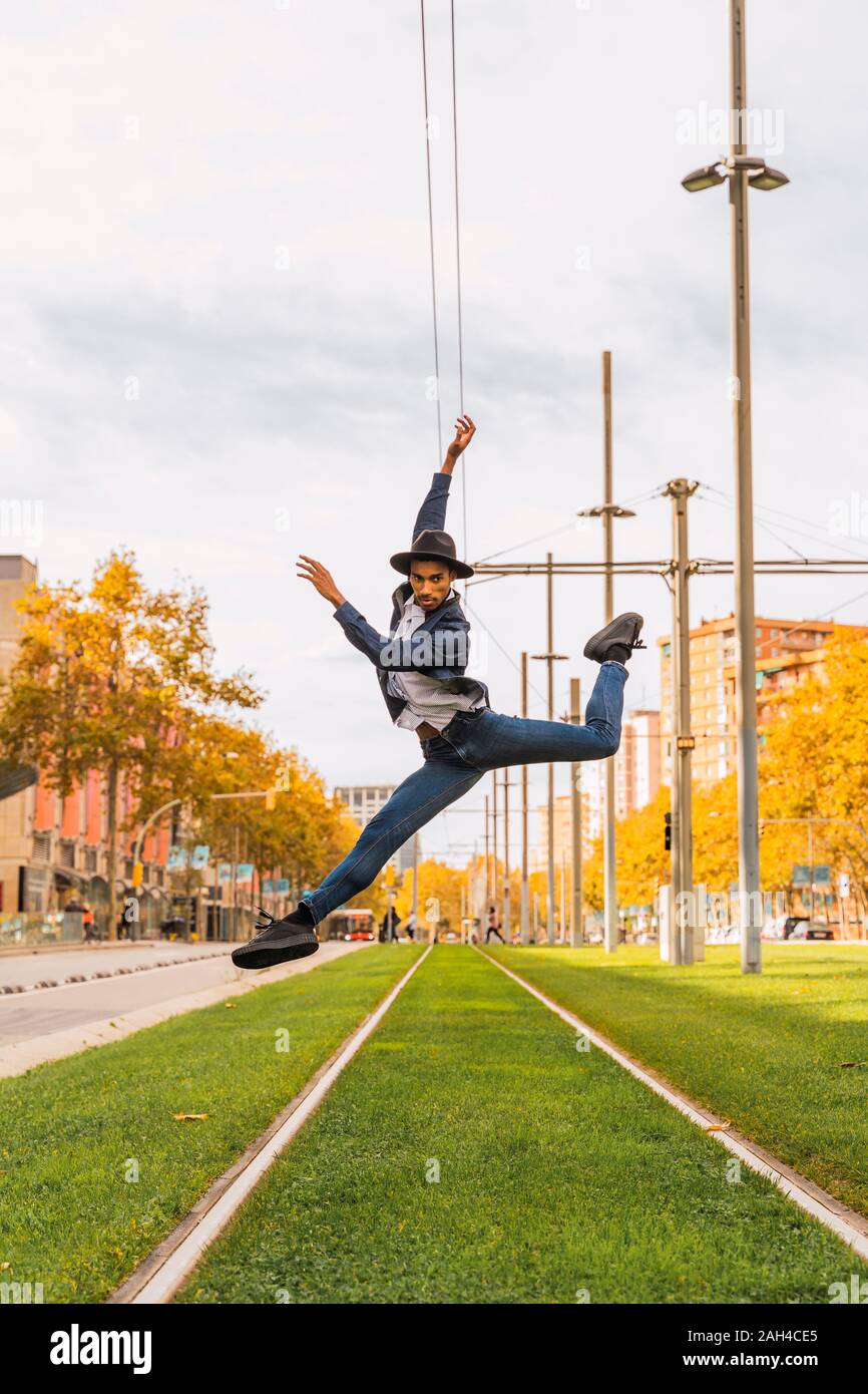 Jumping rails hi-res stock photography and images - Alamy