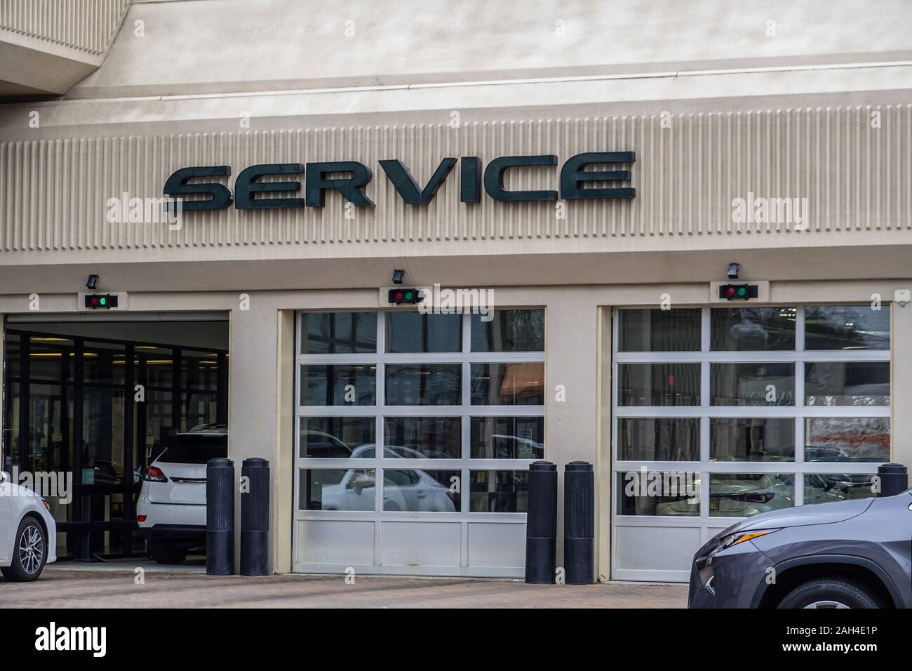 Generic Auto Service Station High Resolution Stock Photography and ...