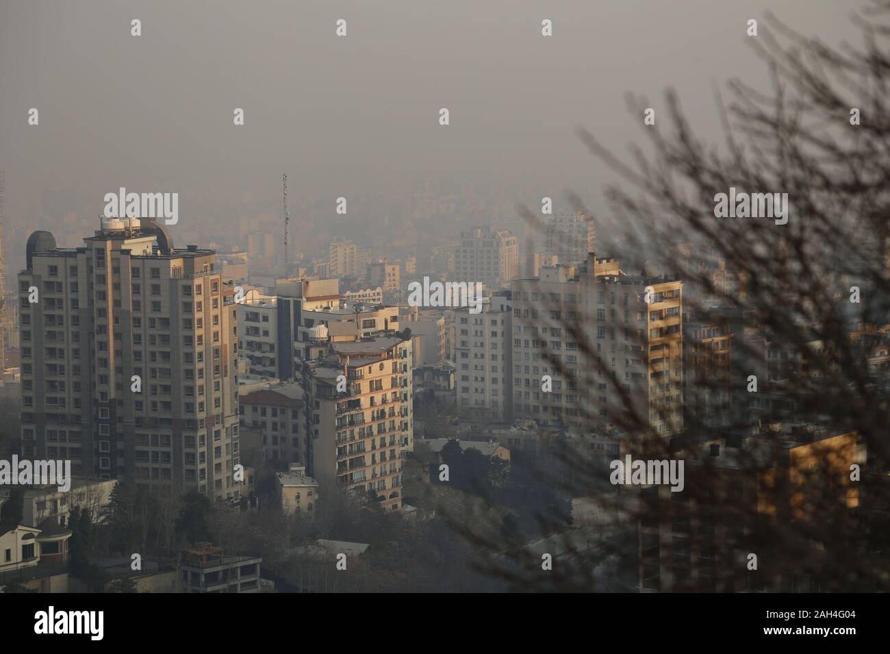 Tehran, Iran. 24th Dec, 2019. Air pollution covers the Iranian capital ...