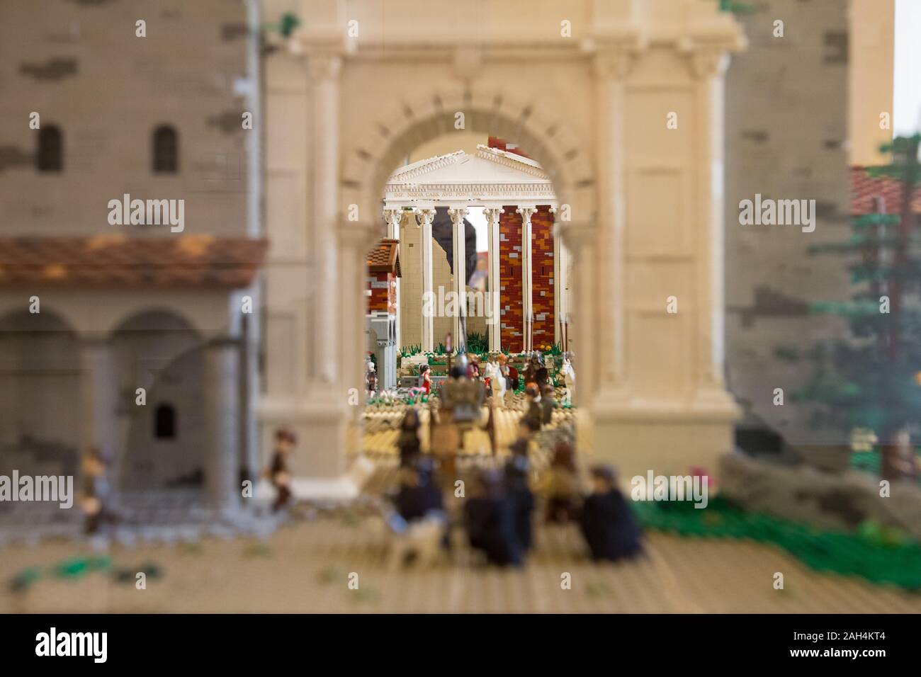 Palazzo bonaparte roma hi-res stock photography and images - Alamy