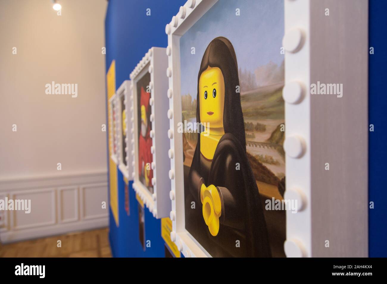 Palazzo bonaparte roma hi-res stock photography and images - Alamy