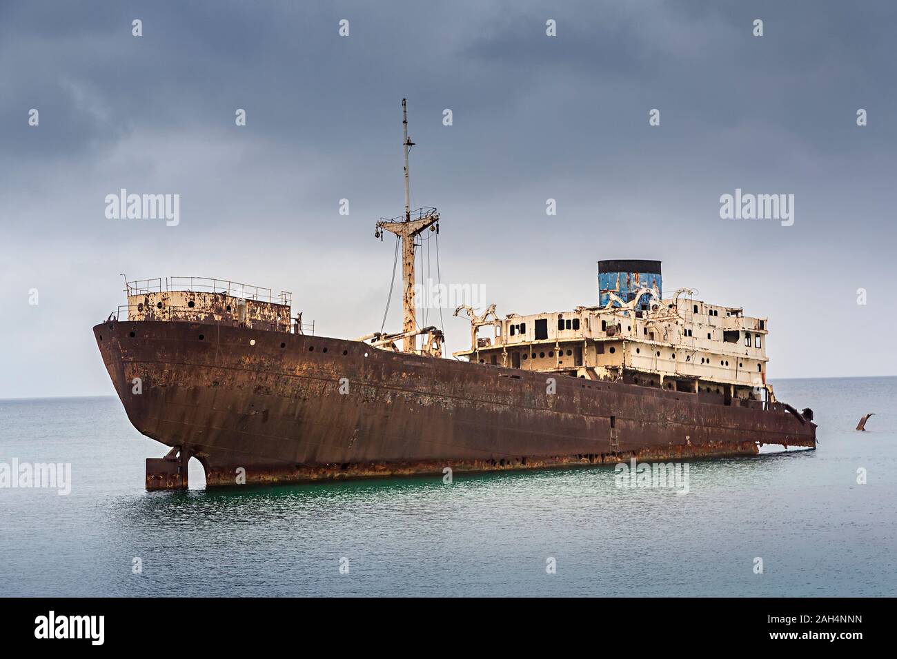 Motor tramp hi-res stock photography and images - Alamy