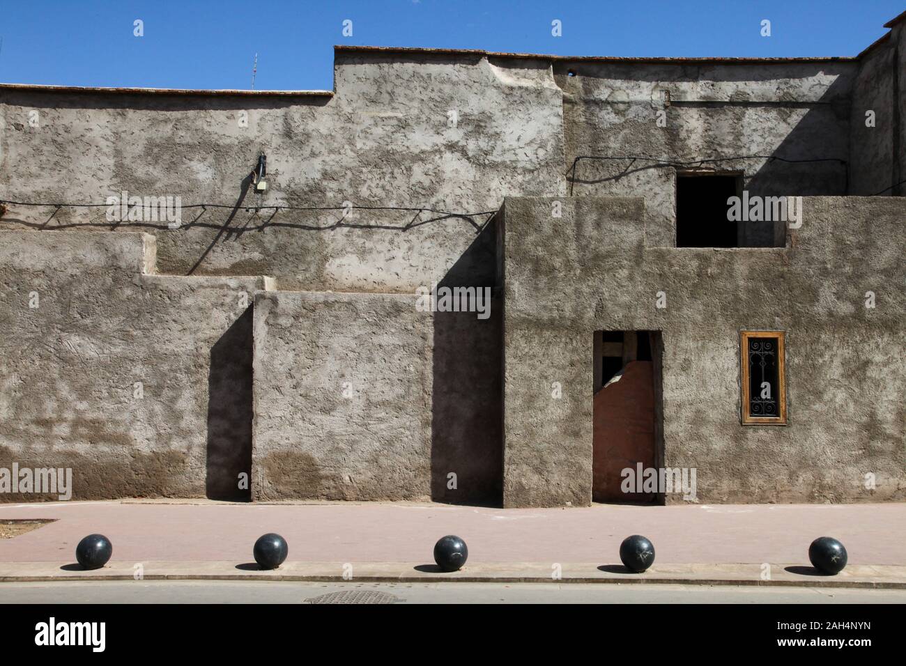 A minimal exterior of a building in Morocco Stock Photo - Alamy