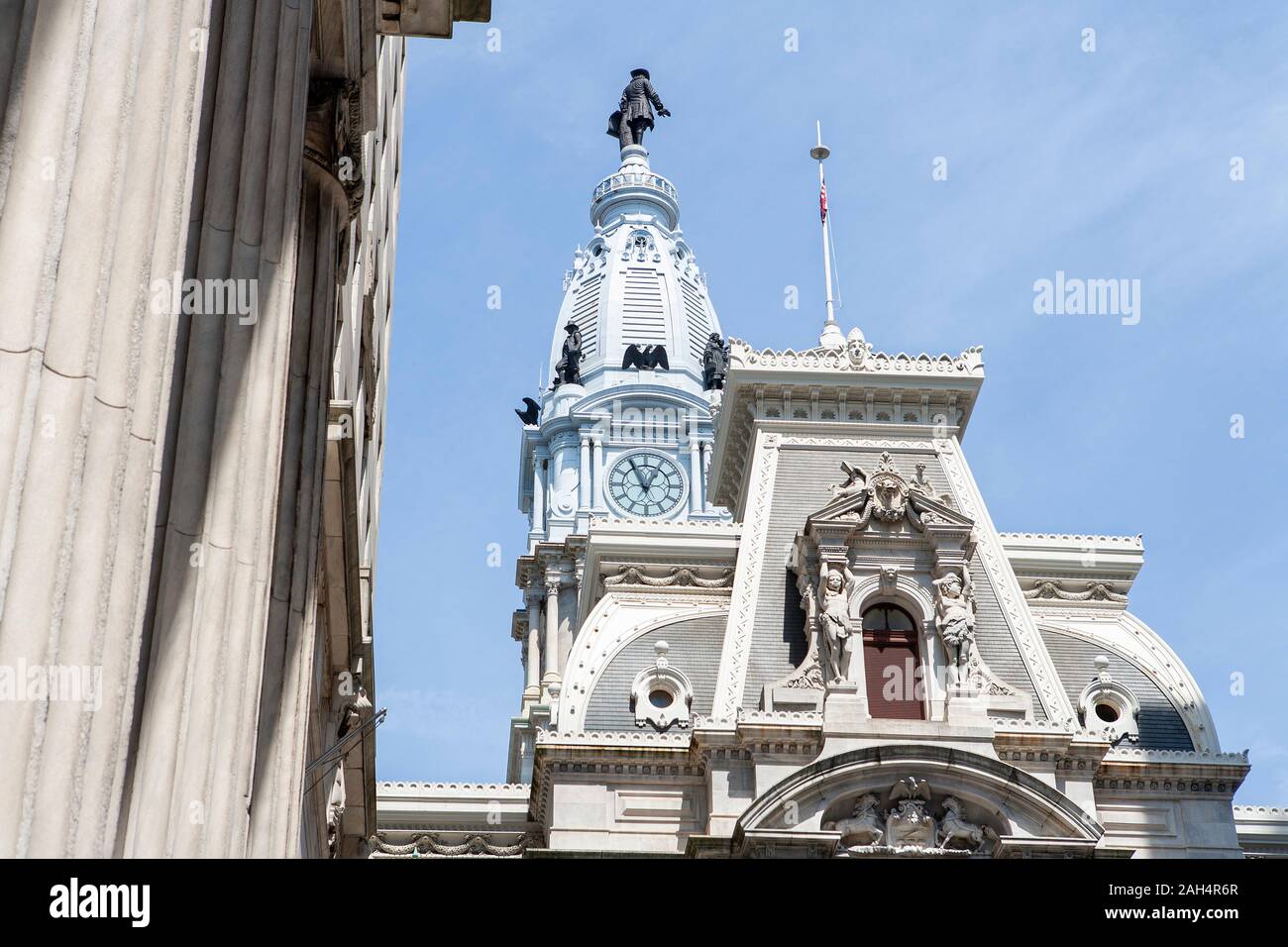 Philadelphia city hall close up hi-res stock photography and images - Alamy