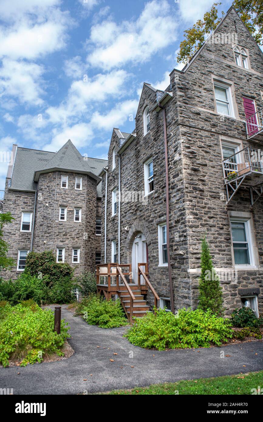 Hall swarthmore college hi-res stock photography and images - Alamy