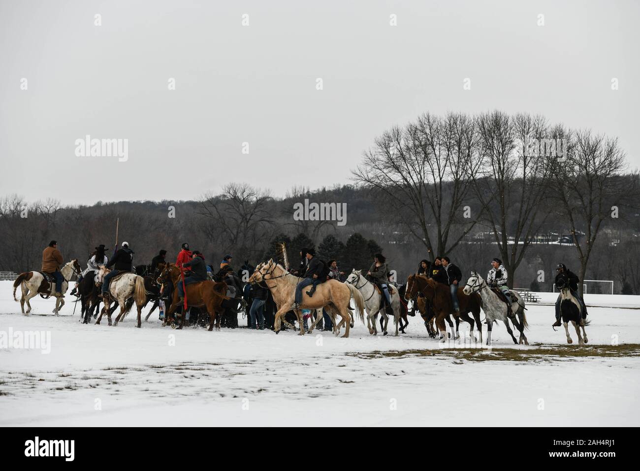 Crazy horse sitting bull hi-res stock photography and images - Alamy