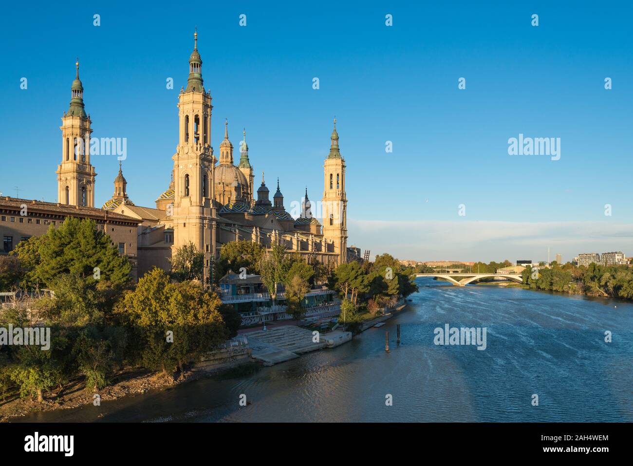 Baroque pillar hi-res stock photography and images - Alamy