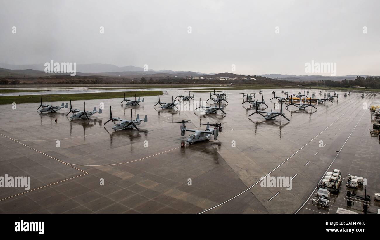 Marine corps air station camp pendleton hi-res stock photography and ...