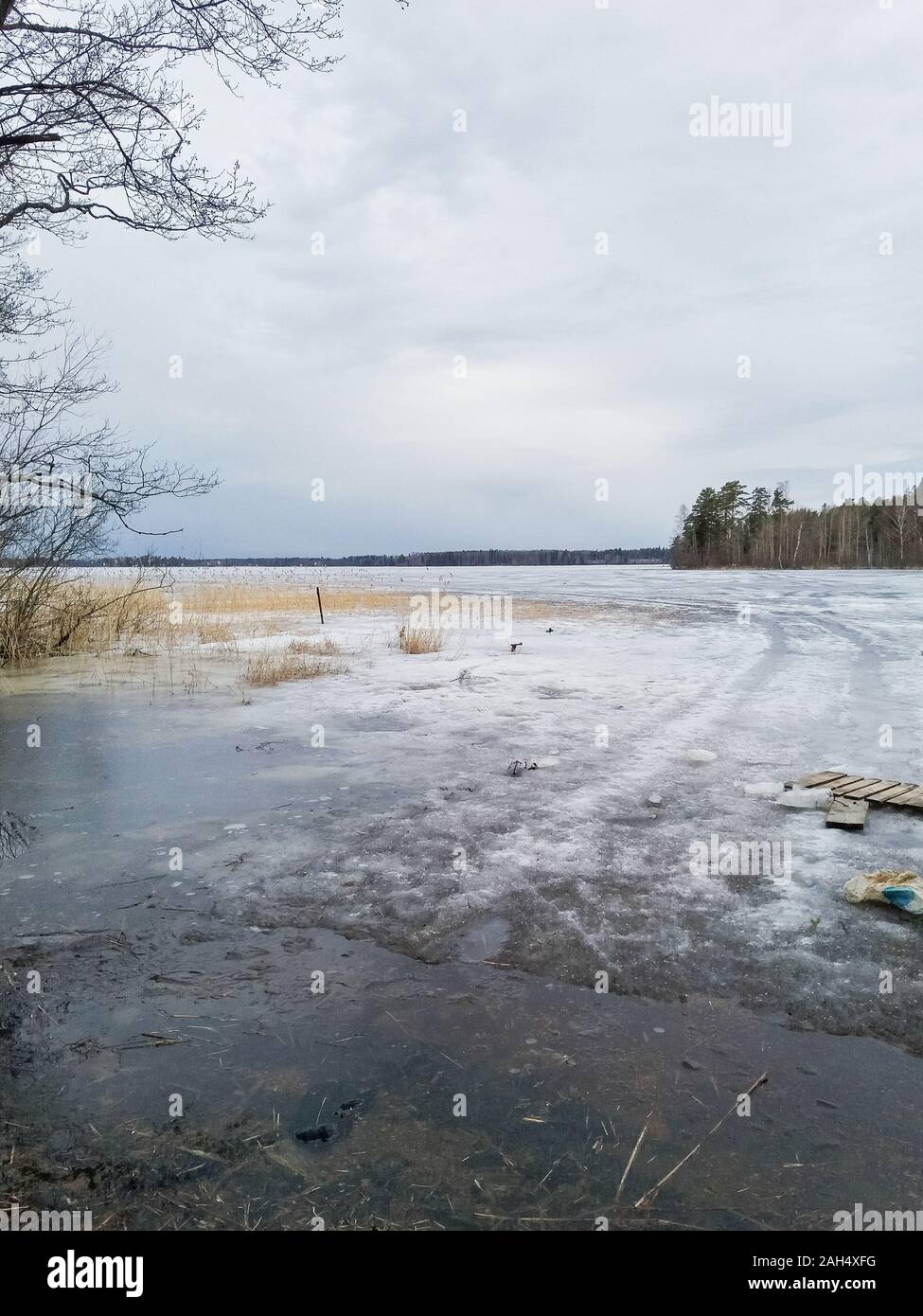 Risk life hi-res stock photography and images - Alamy