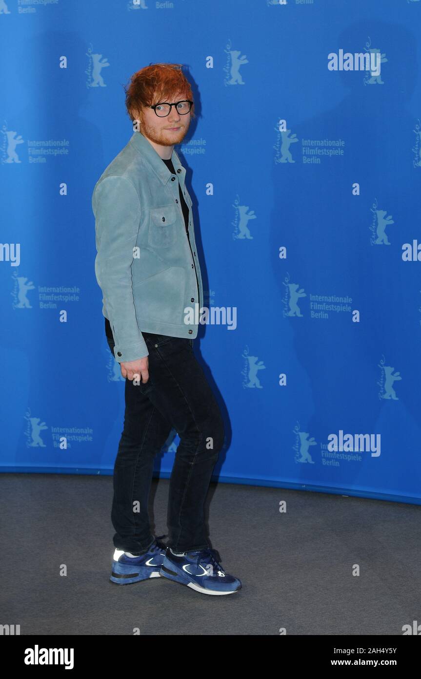 Young ed sheeran hi-res stock photography and images - Alamy