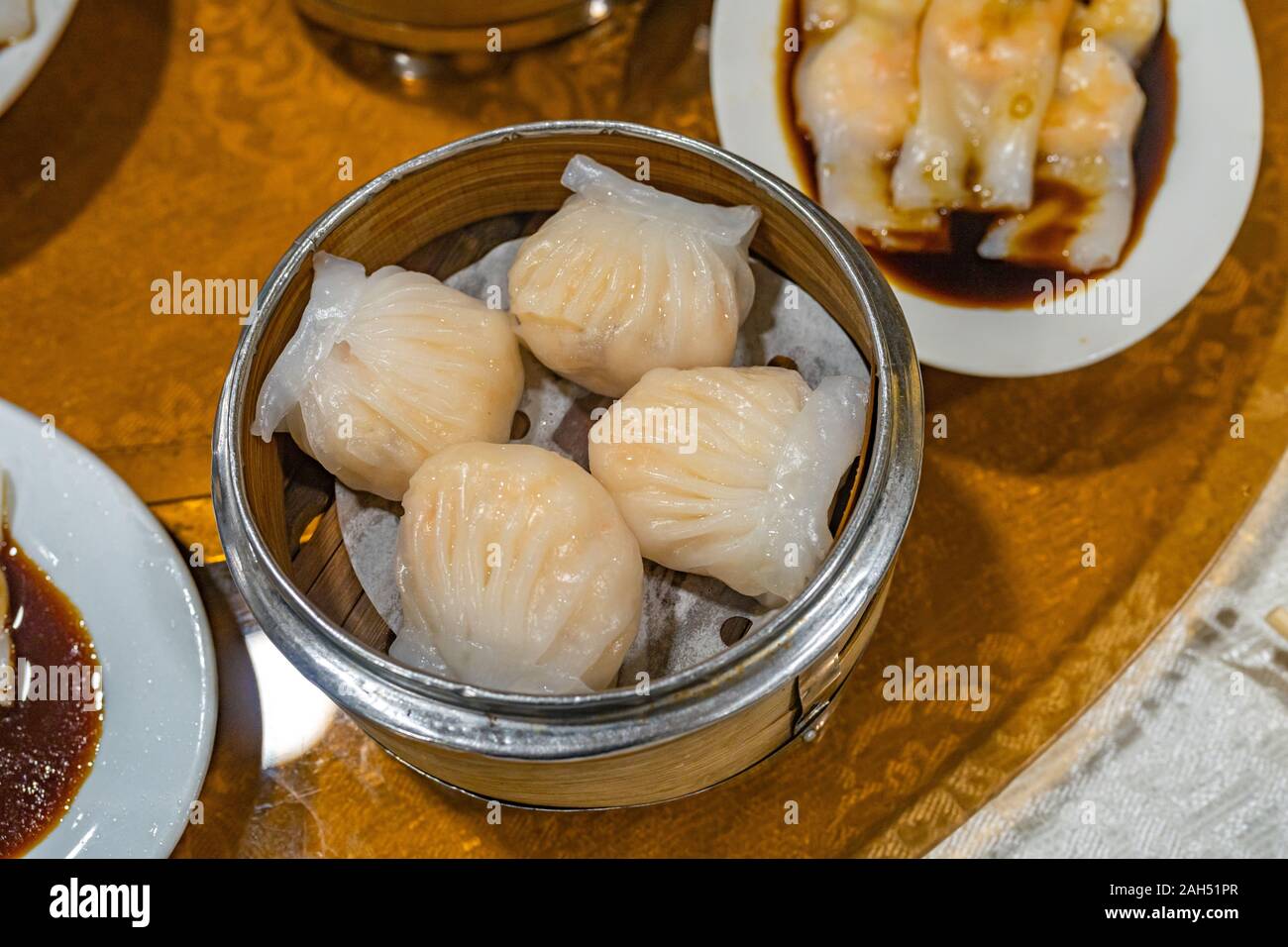 Hong Kong dimsum dish- steamed stuffed shrimp crystal dumpling Stock ...