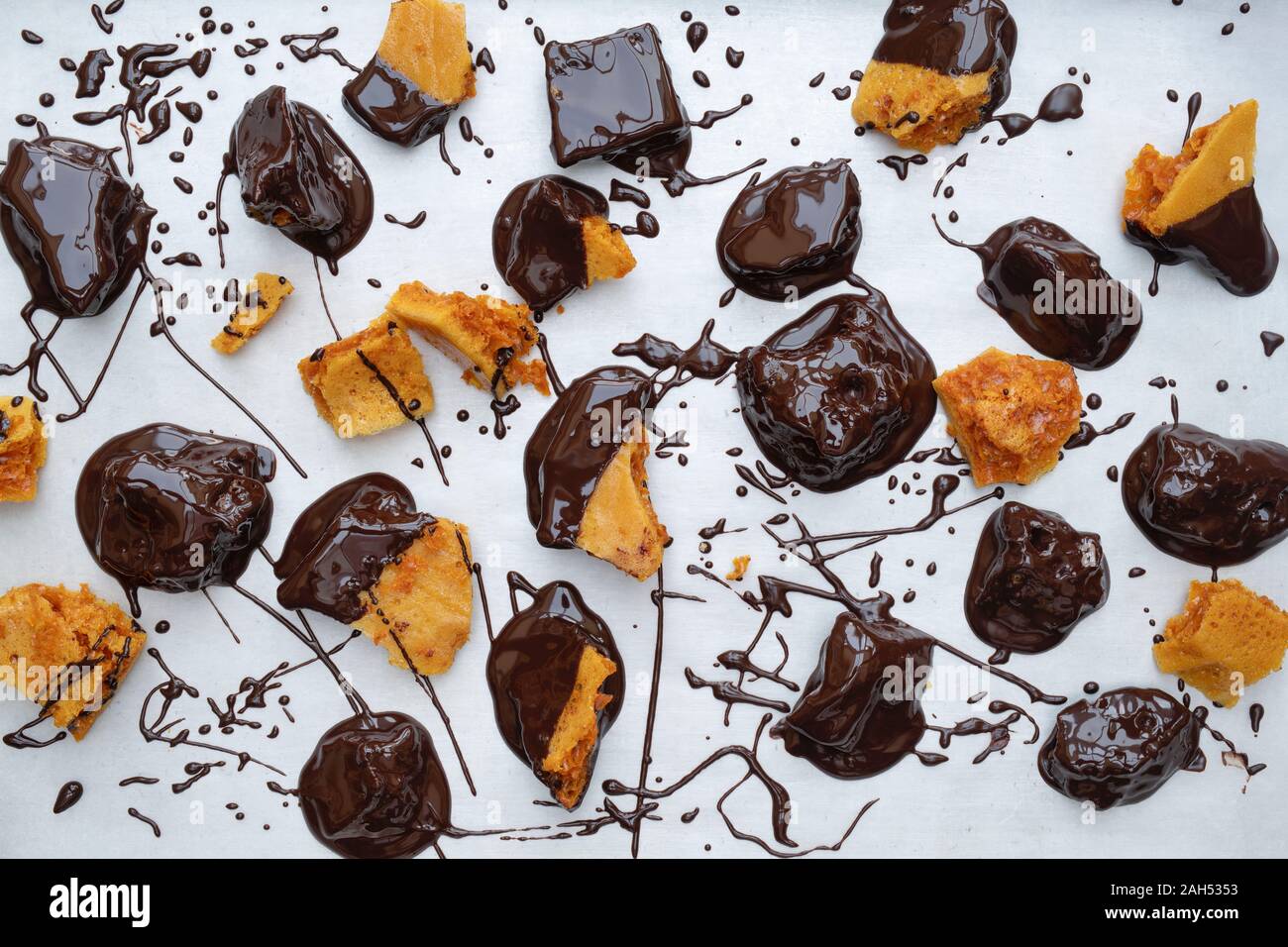 Homemade honeycomb / cinder toffee / hokey pokey dipped in melted dark ...