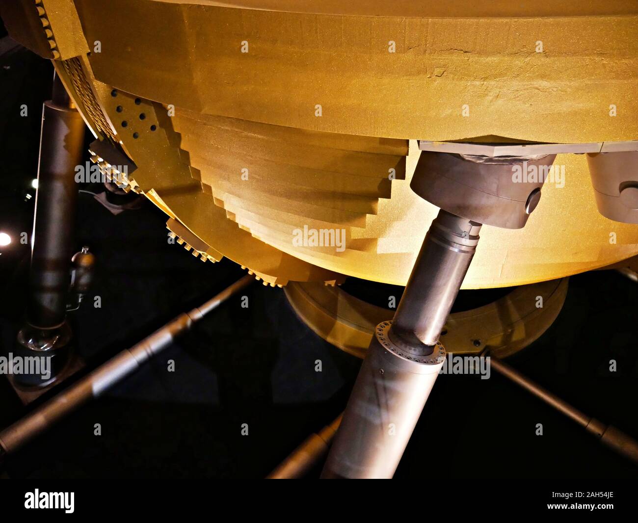 a pendulum in a skyscraper taiwan Stock Photo - Alamy
