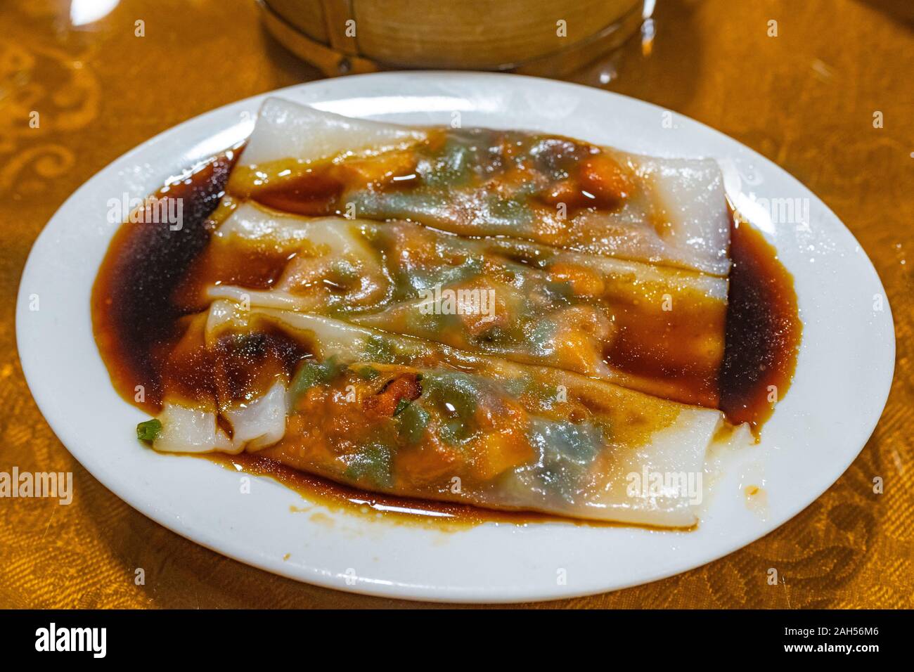 Rice rolls hong kong hi-res stock photography and images - Alamy