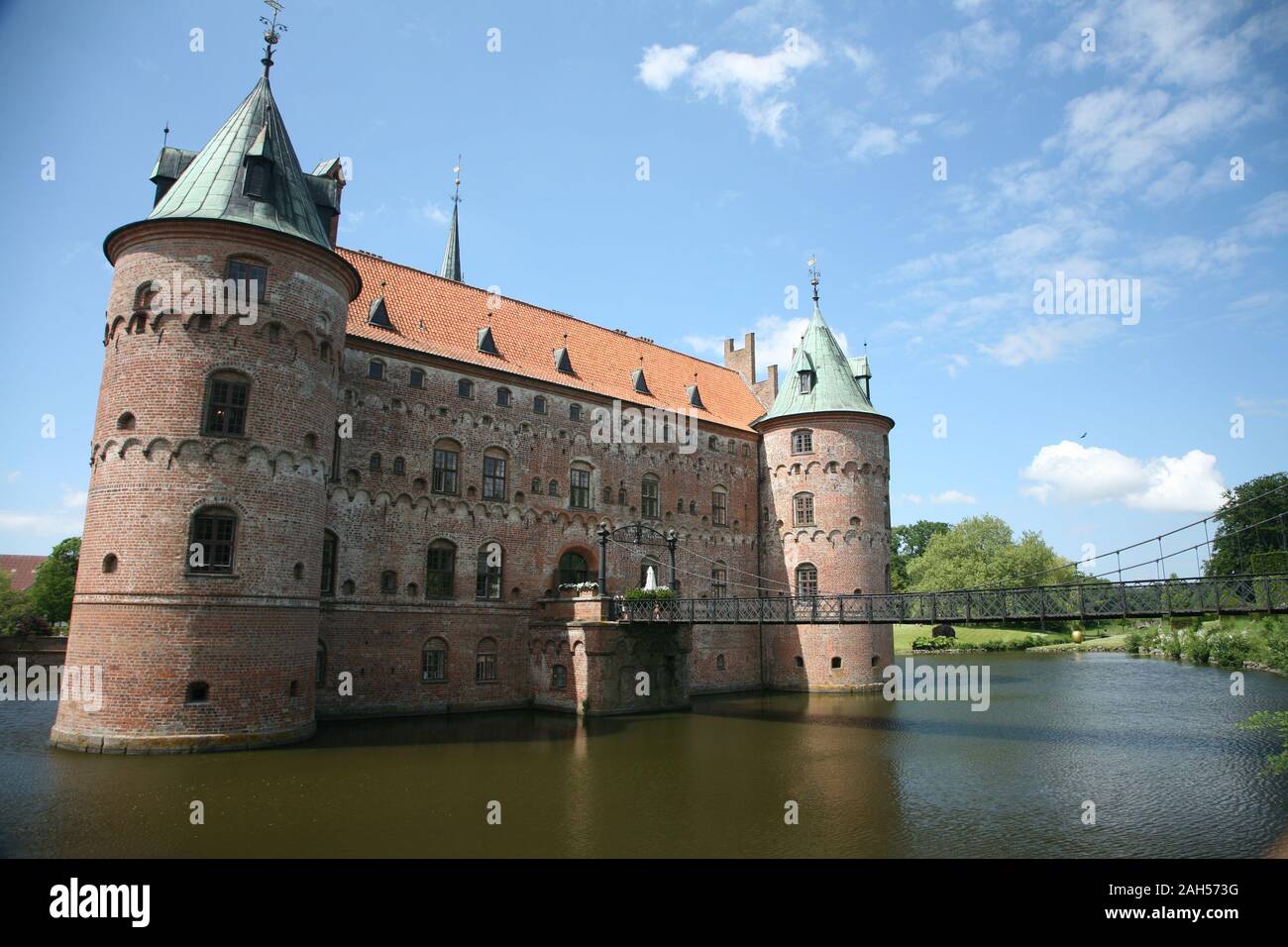 Egeskov Castle (460 yeras) in Southern Funen. Egeskov is famous for ...