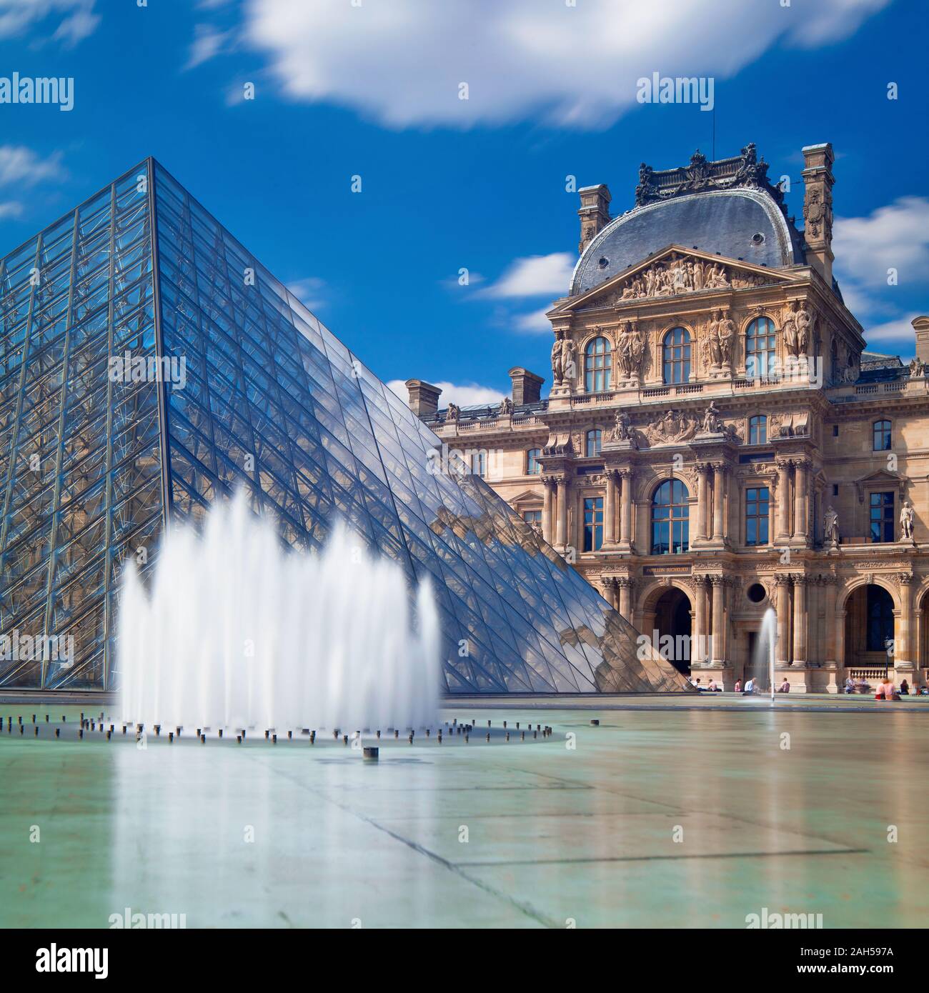 Paris, France - a very French scene Stock Photo - Alamy