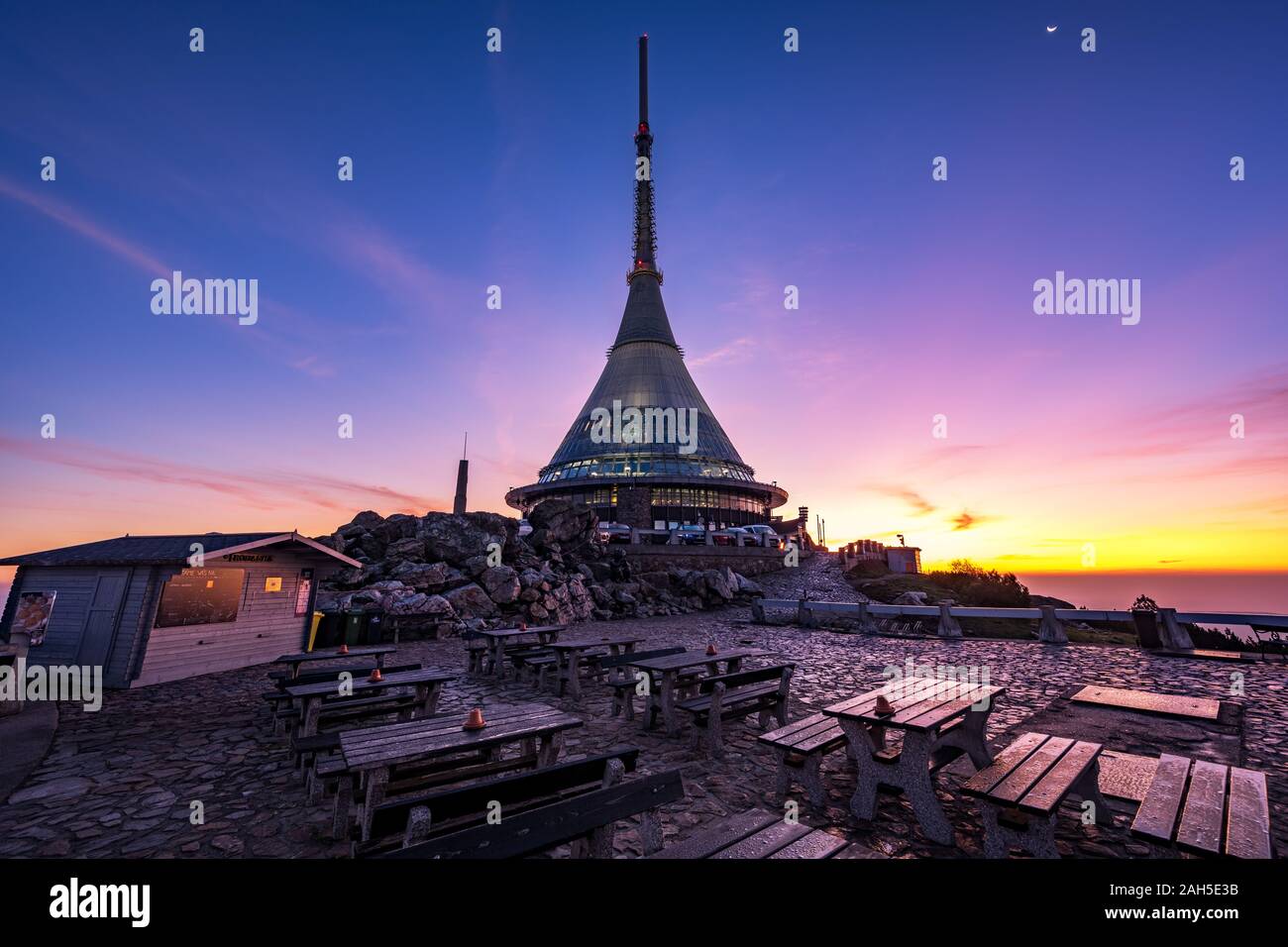 Jested hotel hi-res stock photography and images - Alamy