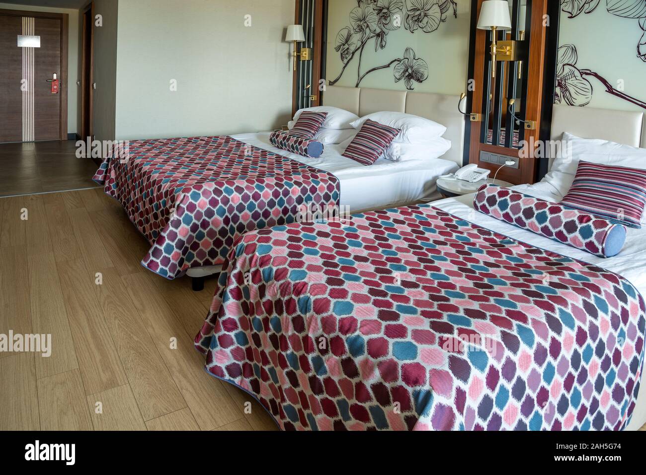 Made beds hi-res stock photography and images - Alamy