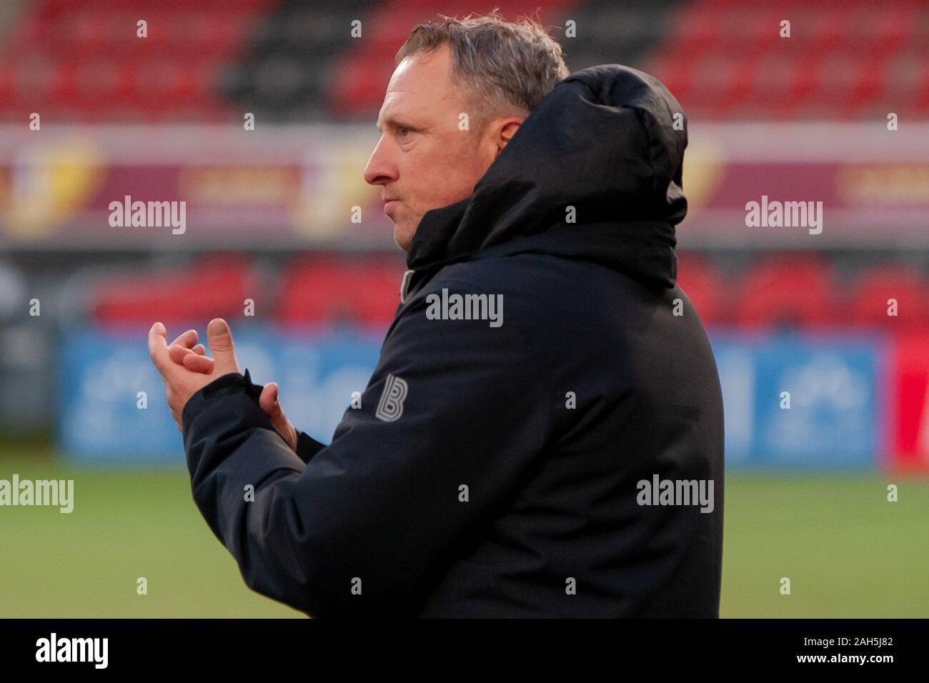 Ado den haag vrouwen trainer sjaak polak hi-res stock photography and ...