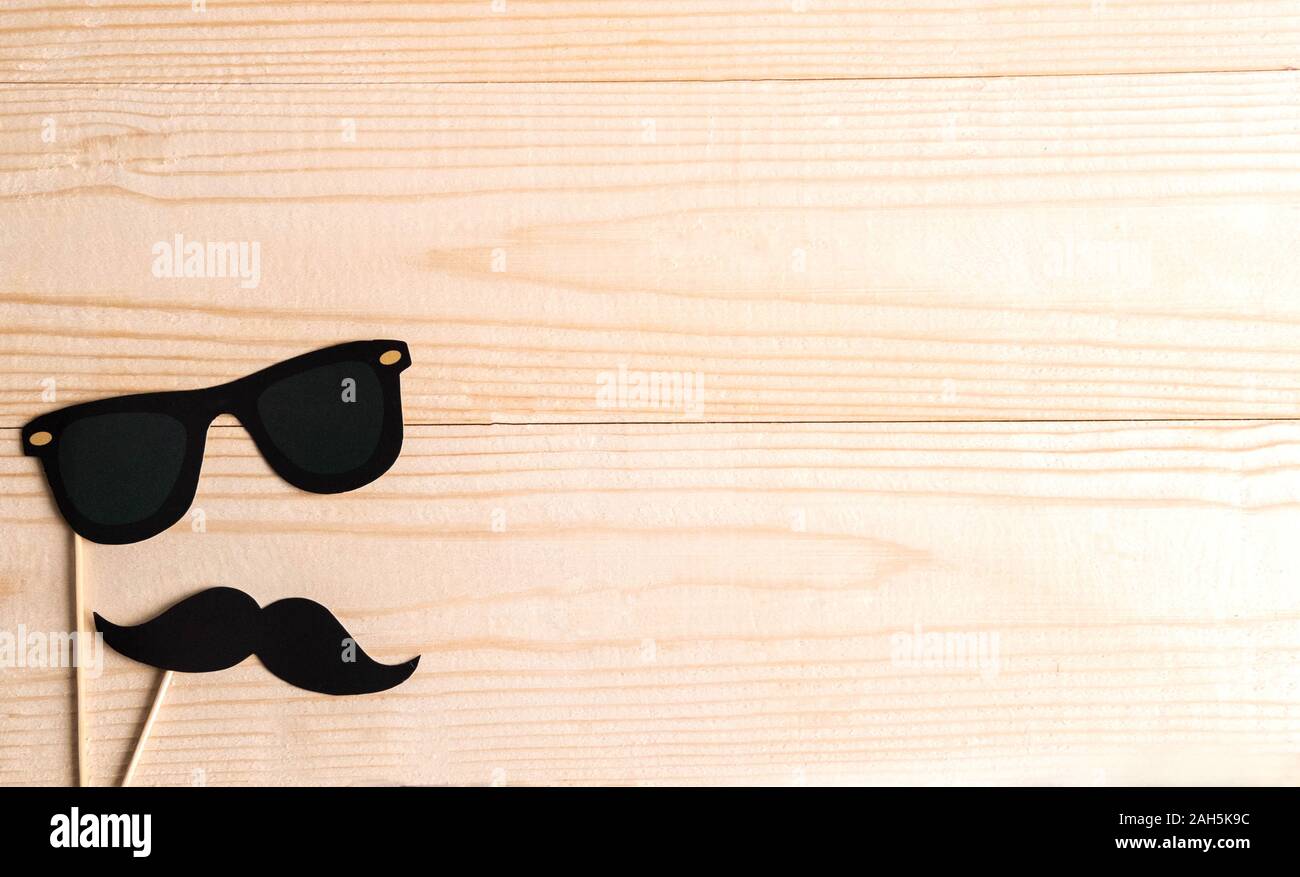 Basis for banner with mustache props and glasses for photos. Frame for ...