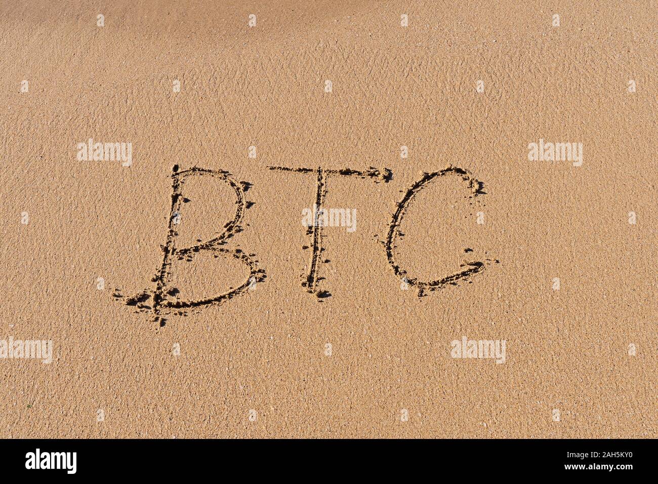 Sand beach stock top view hi-res stock photography and images - Alamy