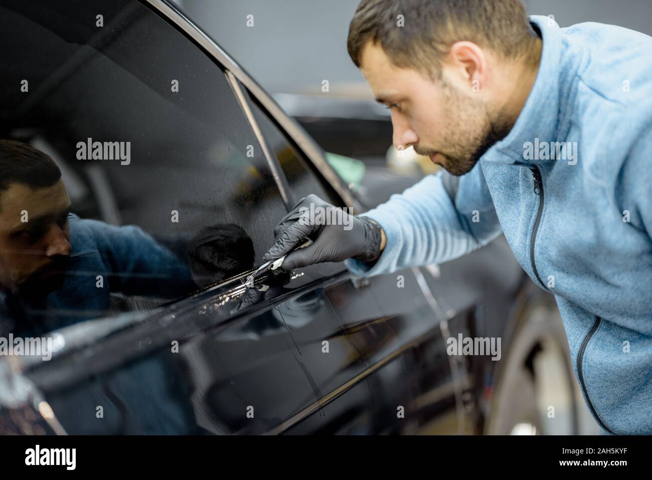 Vehicle wrapping hi-res stock photography and images - Alamy