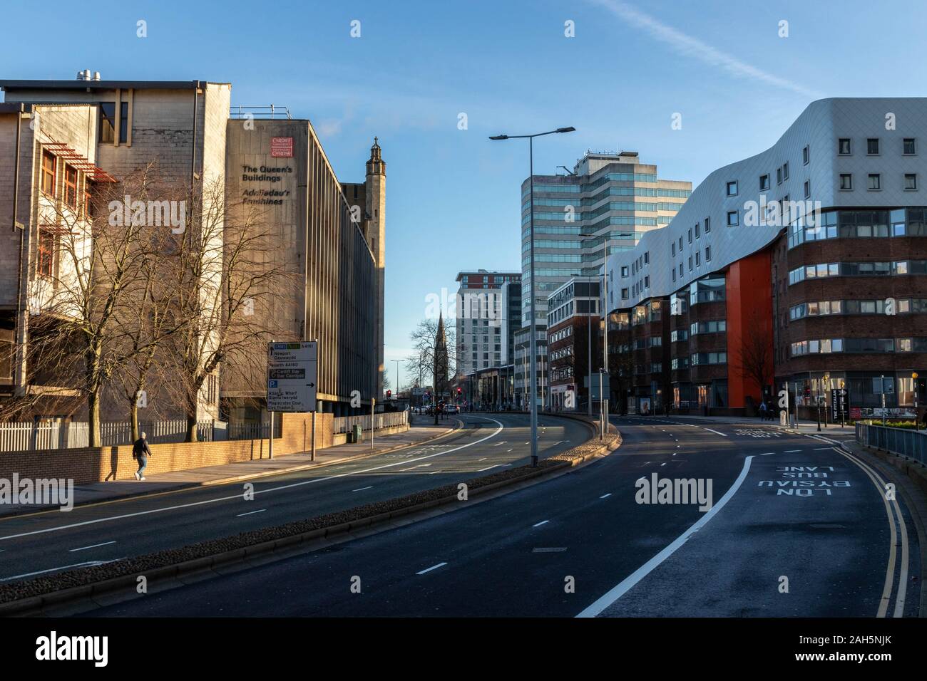 Cardiff, Wales. 25 Dec 2019. The busiest roads and streets of Cardiff ...