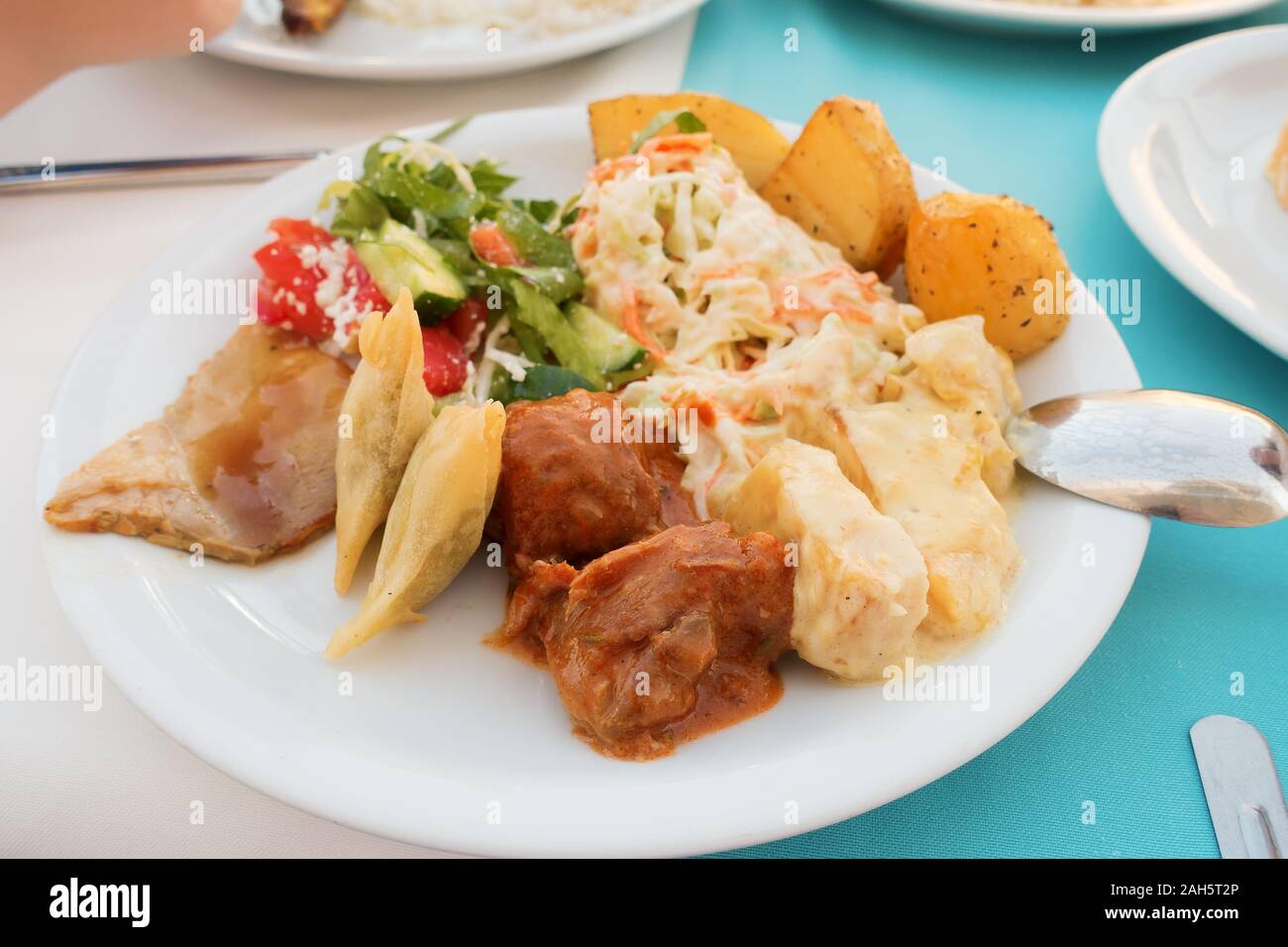 plate in a fast food restaurant full of food Stock Photo - Alamy