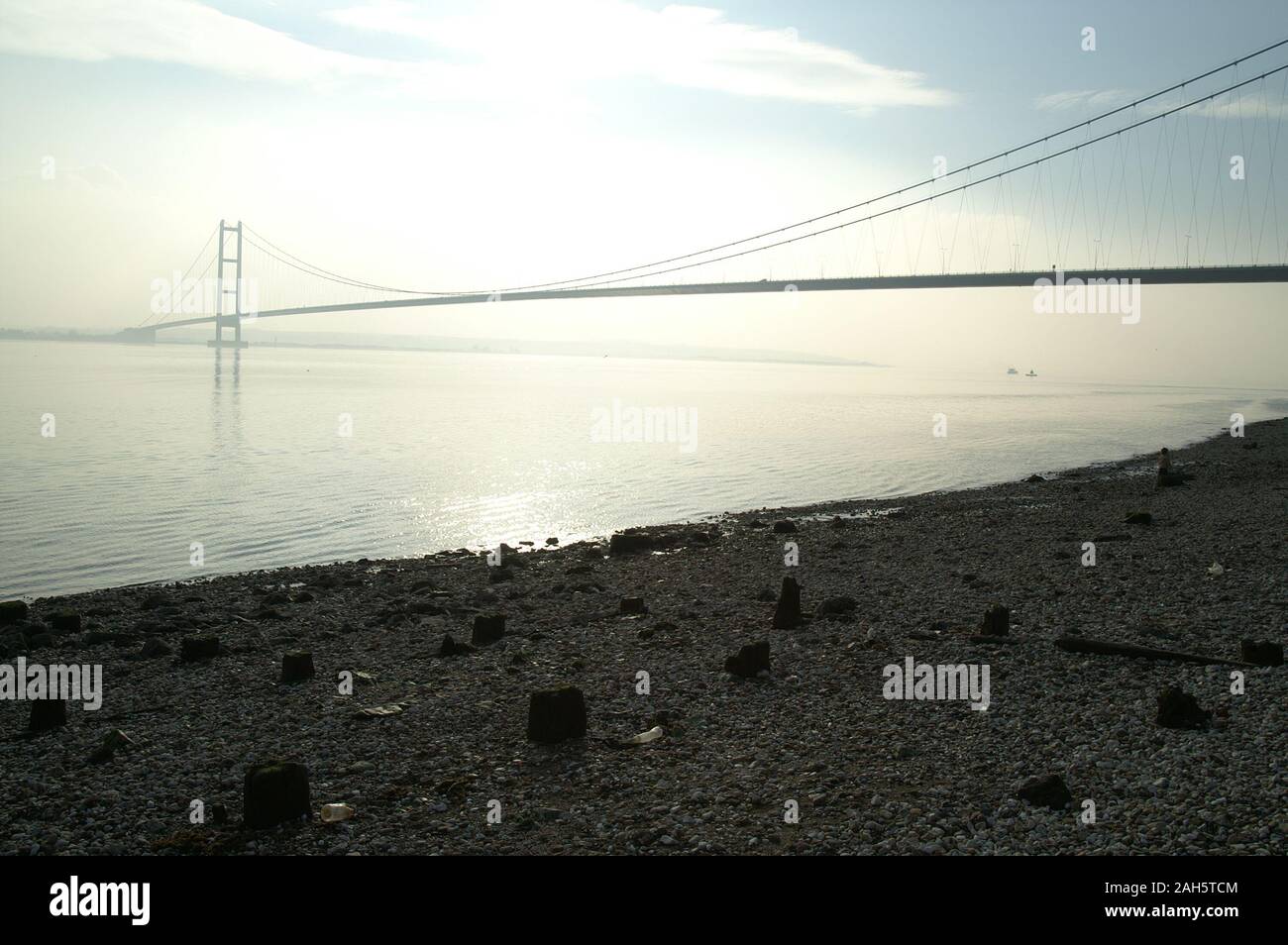 Humber bridge towers hi-res stock photography and images - Alamy