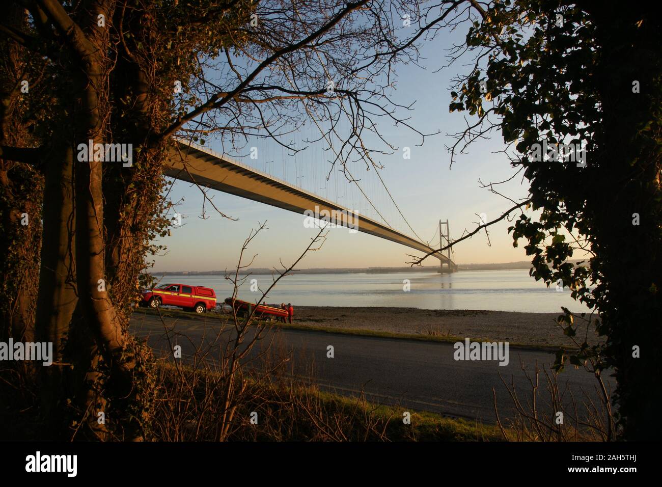 Humber bridge country park hi-res stock photography and images - Alamy