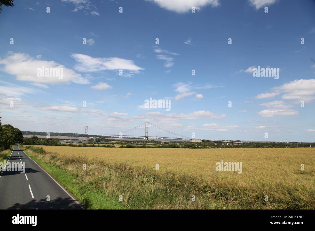 Humber bridge board hi-res stock photography and images - Alamy