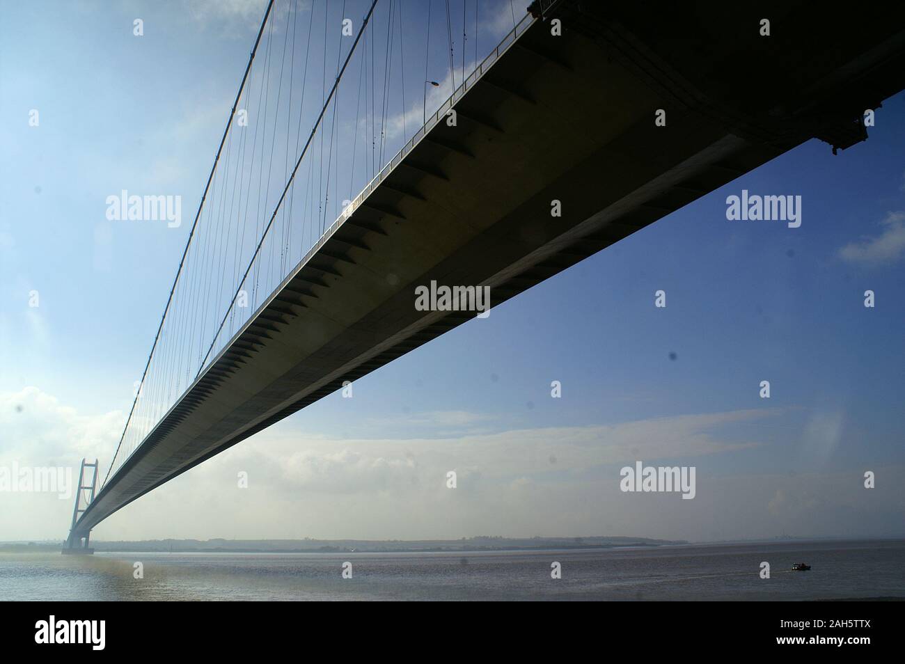 Humber bridge board hi-res stock photography and images - Alamy