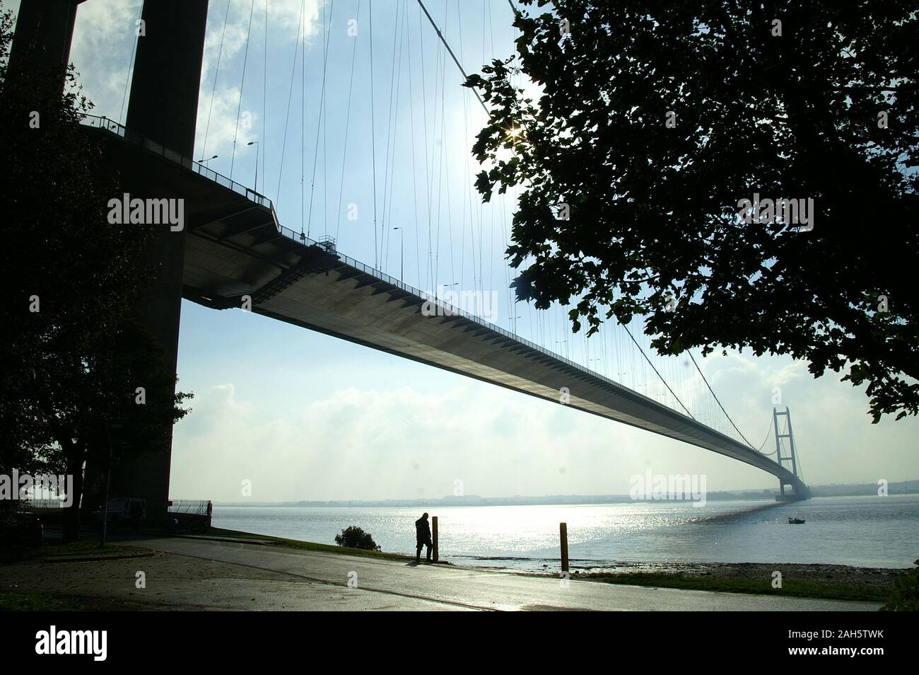 Humber bridge board hi-res stock photography and images - Alamy