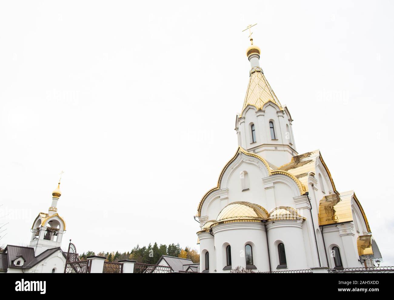 Arch with christian elements hi-res stock photography and images - Alamy
