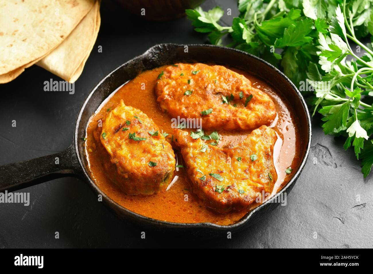 Indian tomato sauce hi-res stock photography and images - Alamy