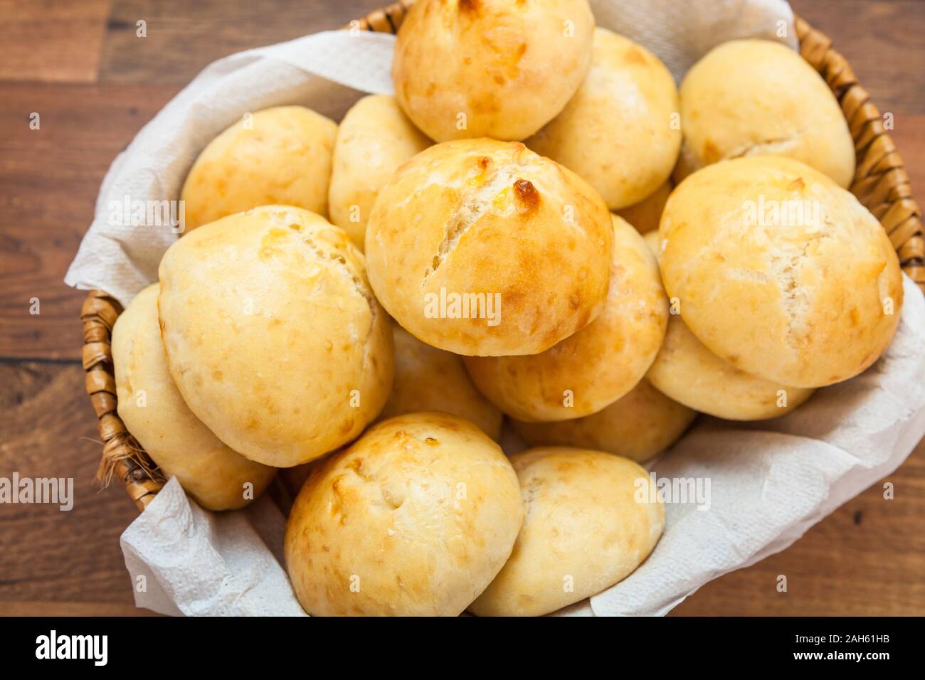 Mini bread chips hi-res stock photography and images - Alamy