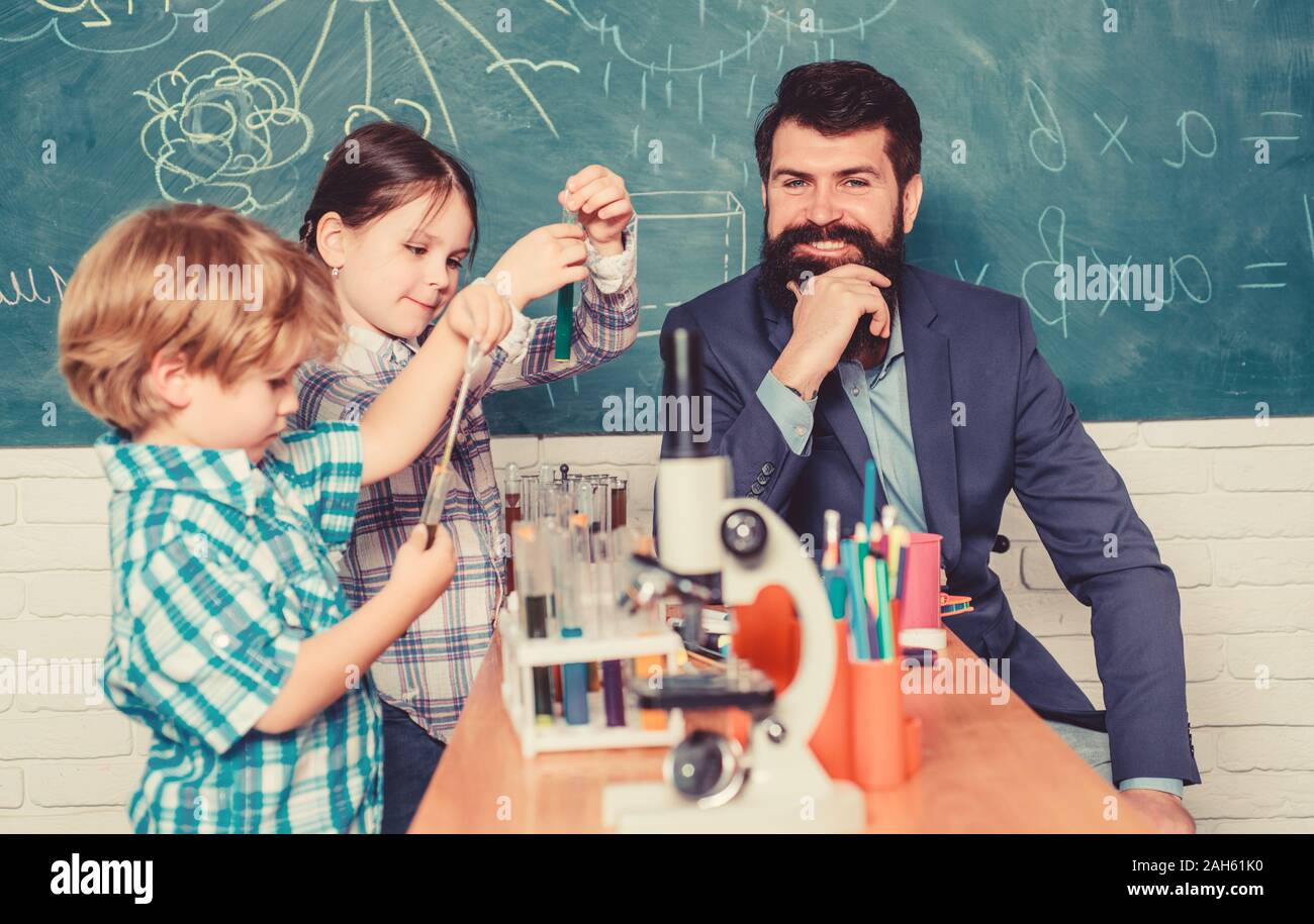 back to school. Educational concept. children scientists making ...