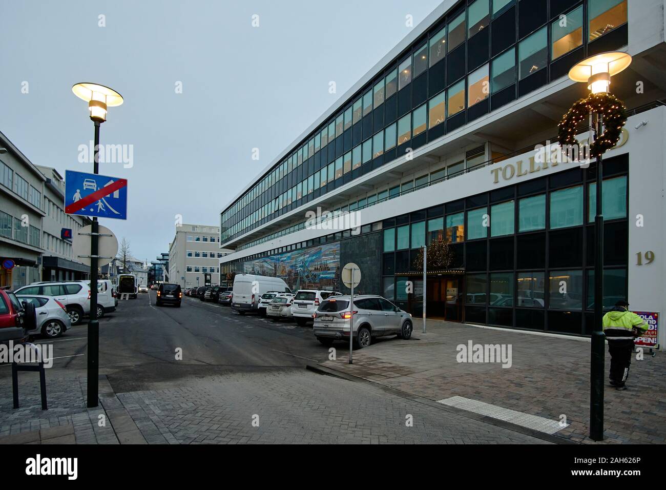 Western Reykjavík wide-angle street scenes in the dusk of winter Stock ...