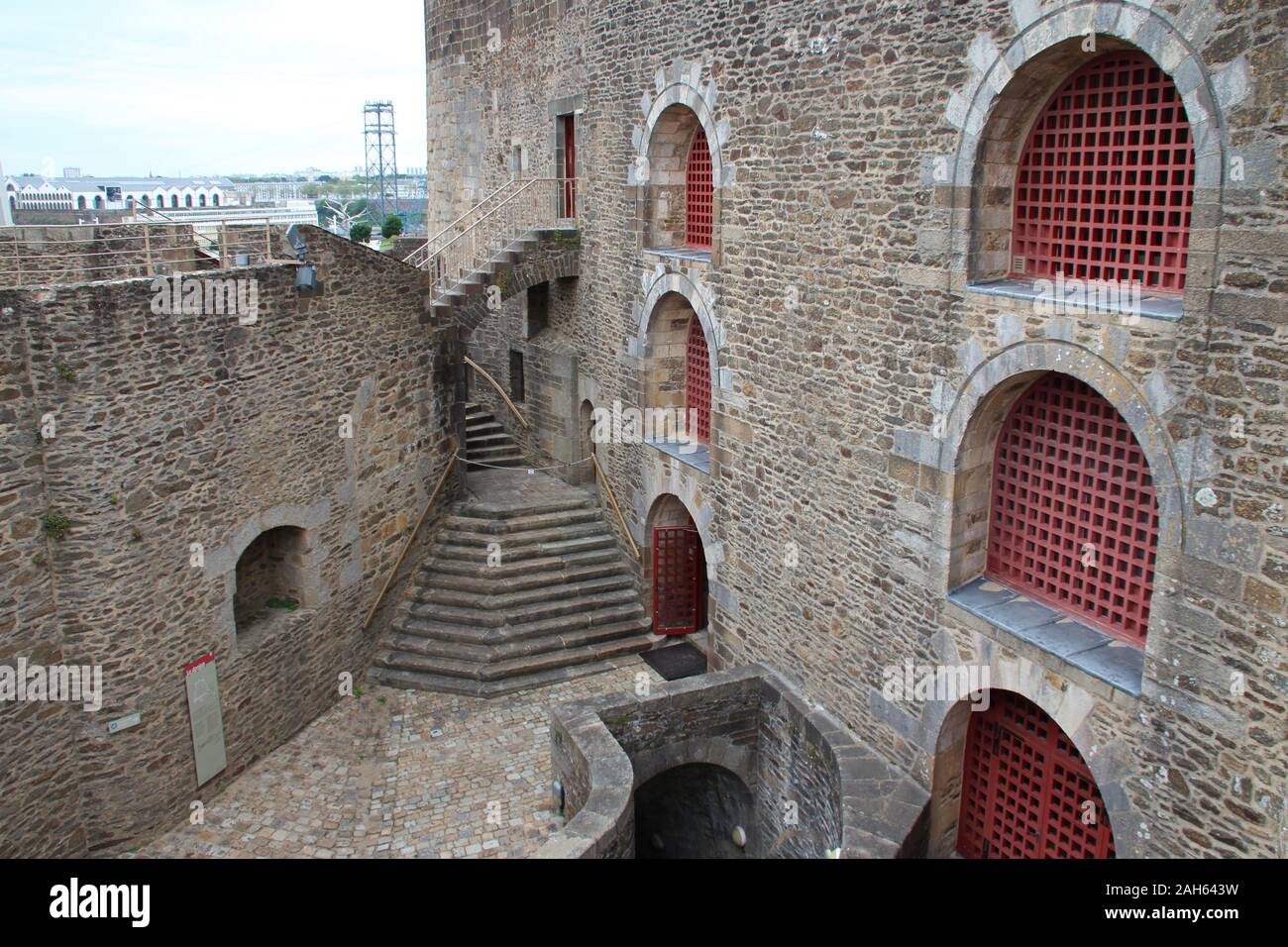 medieval castle in brest in brittany (france Stock Photo - Alamy